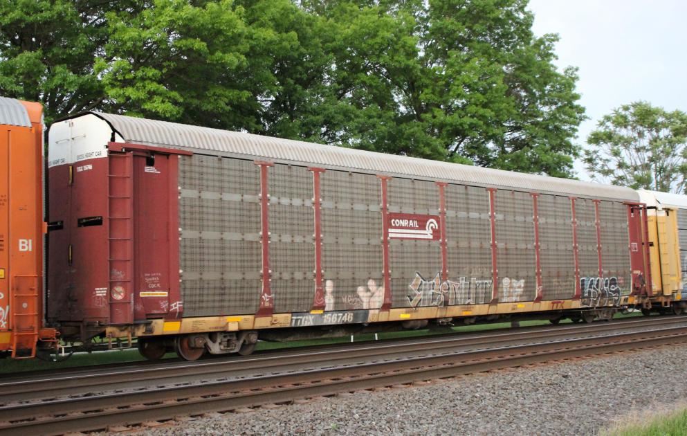 TTGX 156746-Rack class ML2L | Conrail Photo Archive